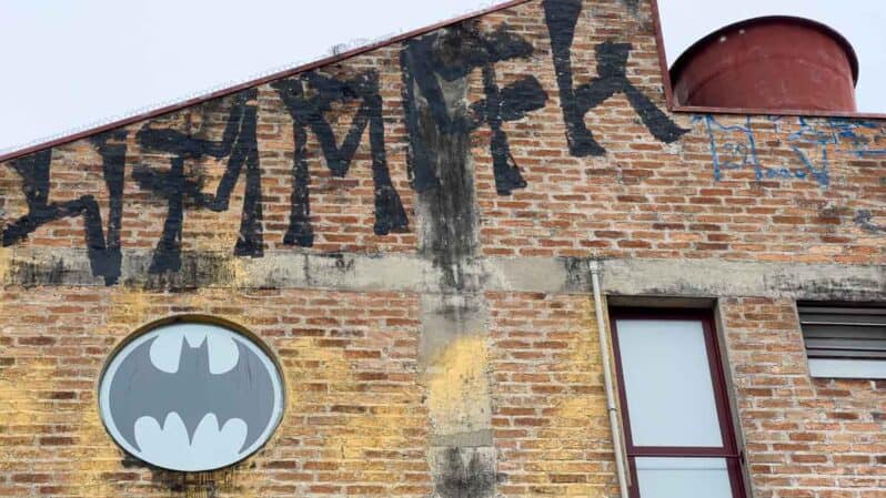Beco do Batman na Vila Madalena: O que fazer e onde ficar